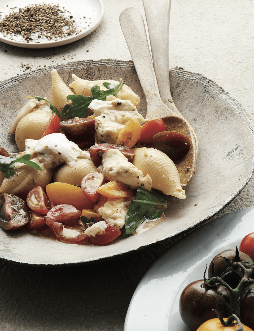 Tomato, Mozzarella & Basil Pasta | Laura Santini's Pasta Perfect